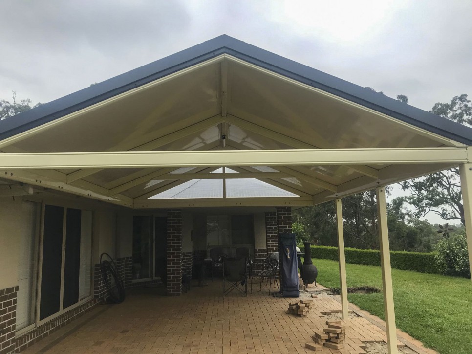 Stratco Outback Cooldek Clearspan Gable - LM Contracting